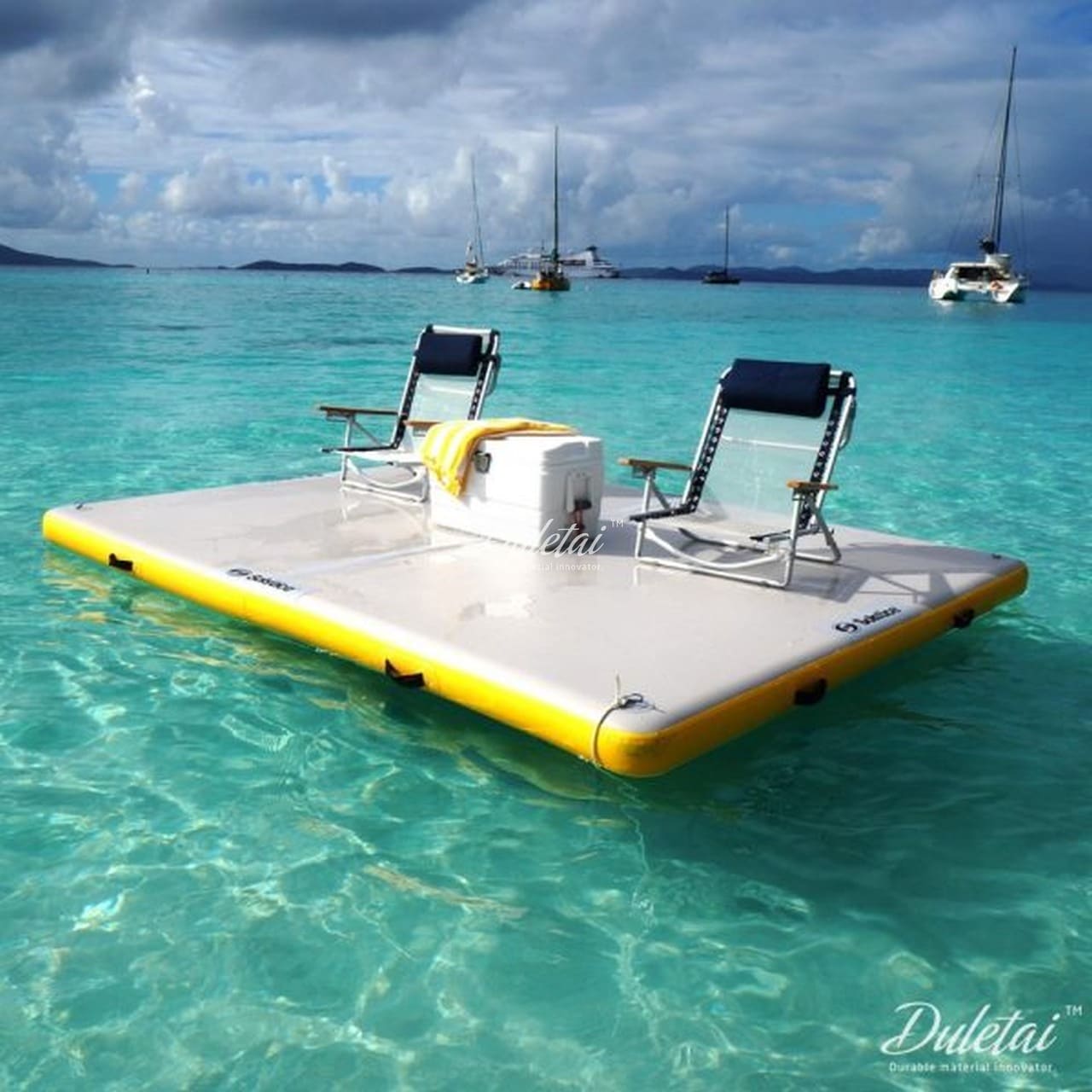 Inflatable docks made of drop stitch fabric water platform